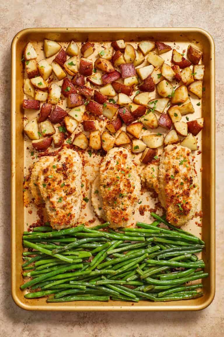 25 Quick and Easy Sheet Pan Dinners | 2026