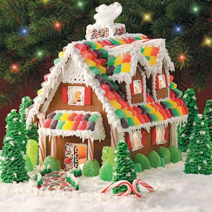 23 Festive Gingerbread House Ideas To Make