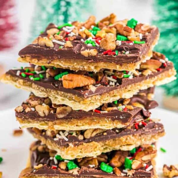 28 Of The Best Christmas Candy Recipes - For Gifts or Parties!