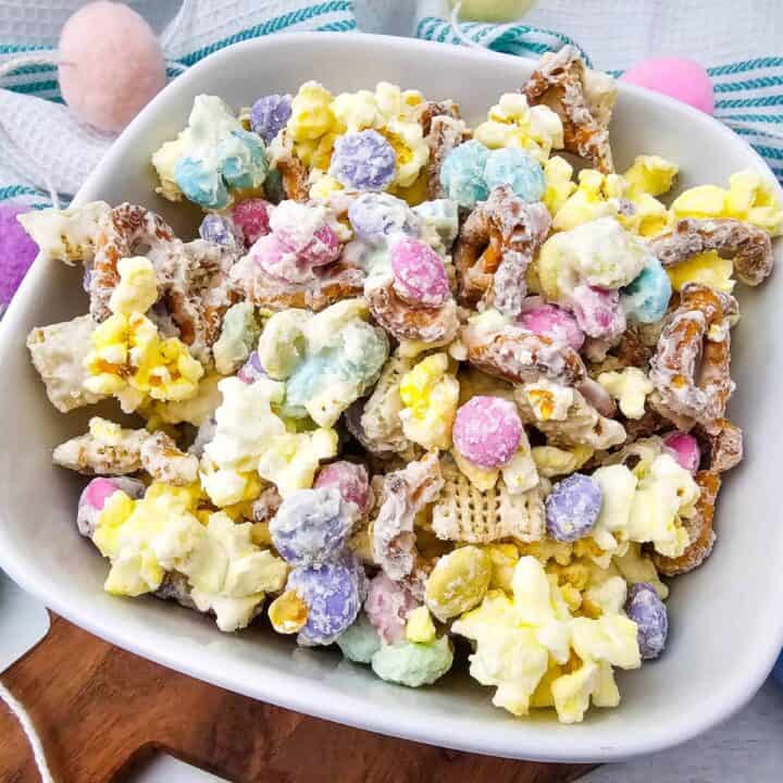 Bunny Bait Snack Mix for Easter!